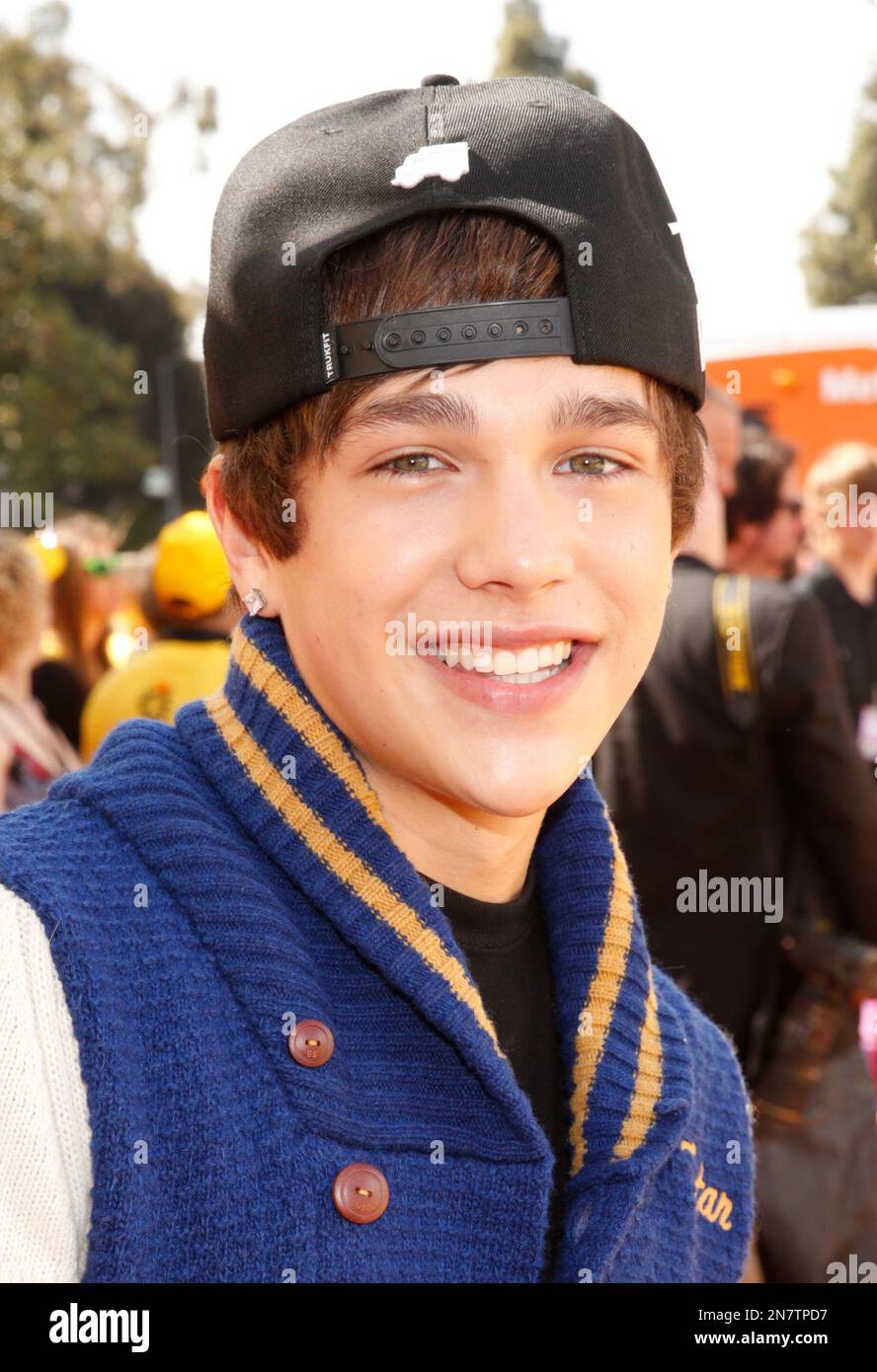 Actor Austin Mahone arrives at the 26th annual Nickelodeon's Kids ...