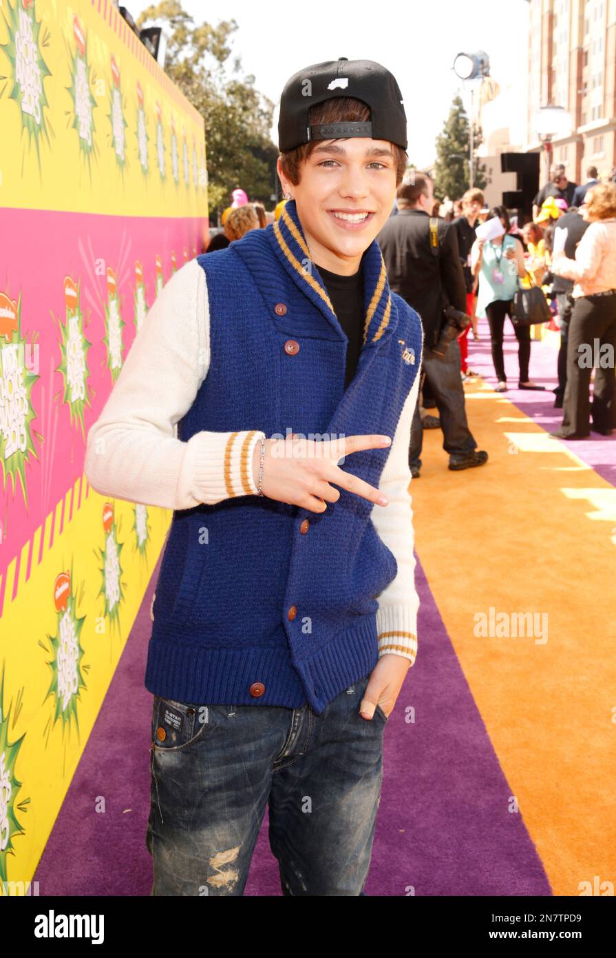 Actor Austin Mahone arrives at the 26th annual Nickelodeon's Kids ...