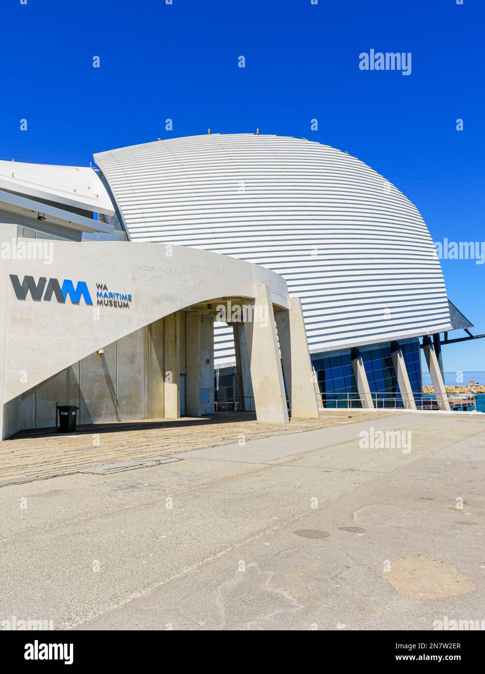 Modern australian building design hi-res stock photography and images ...