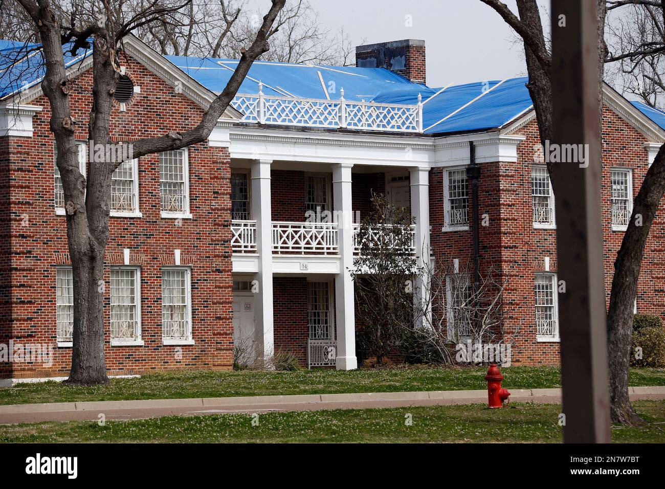 A building, one of many on the campus of the Mississippi State Hospital ...