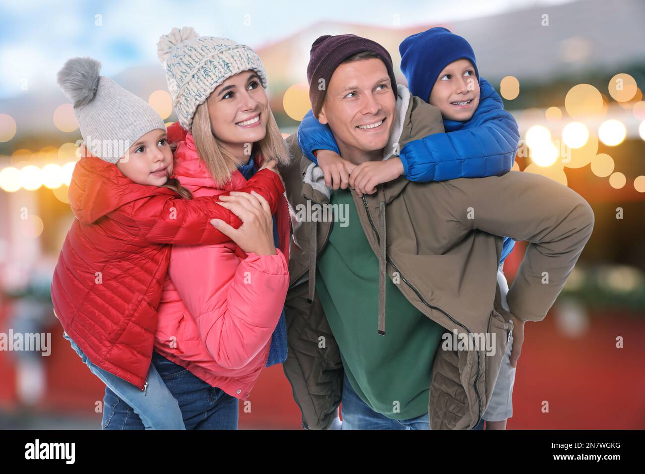Family at the fair hi-res stock photography and images - Alamy