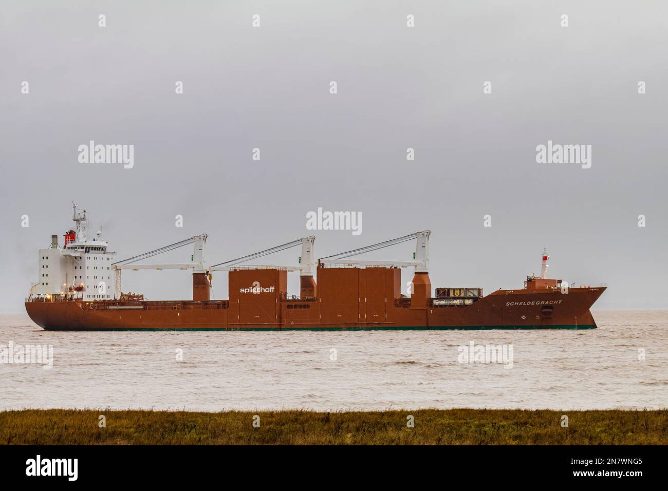 Container vessel heading for port Stock Photo - Alamy