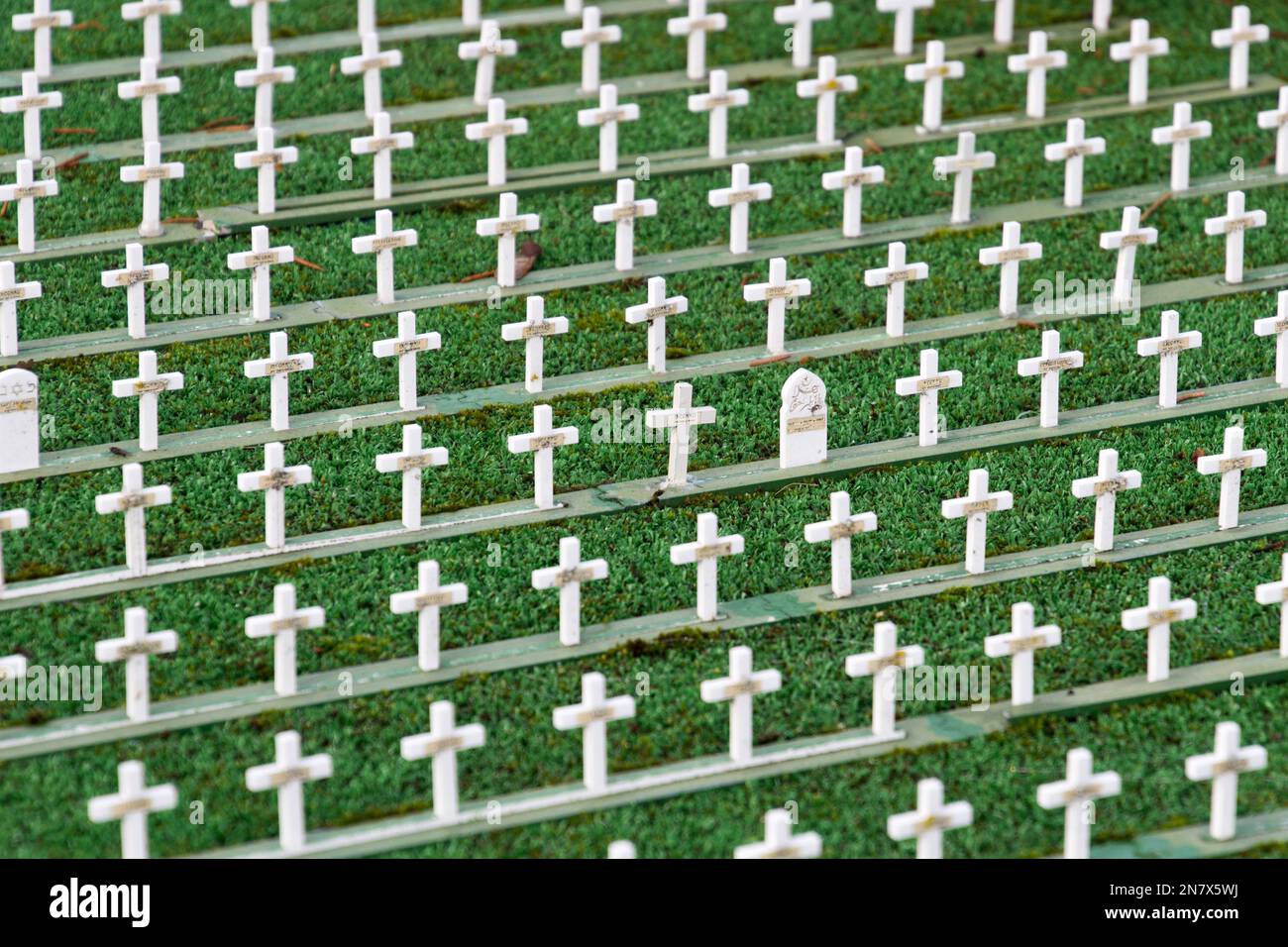 White crosses hi-res stock photography and images - Alamy