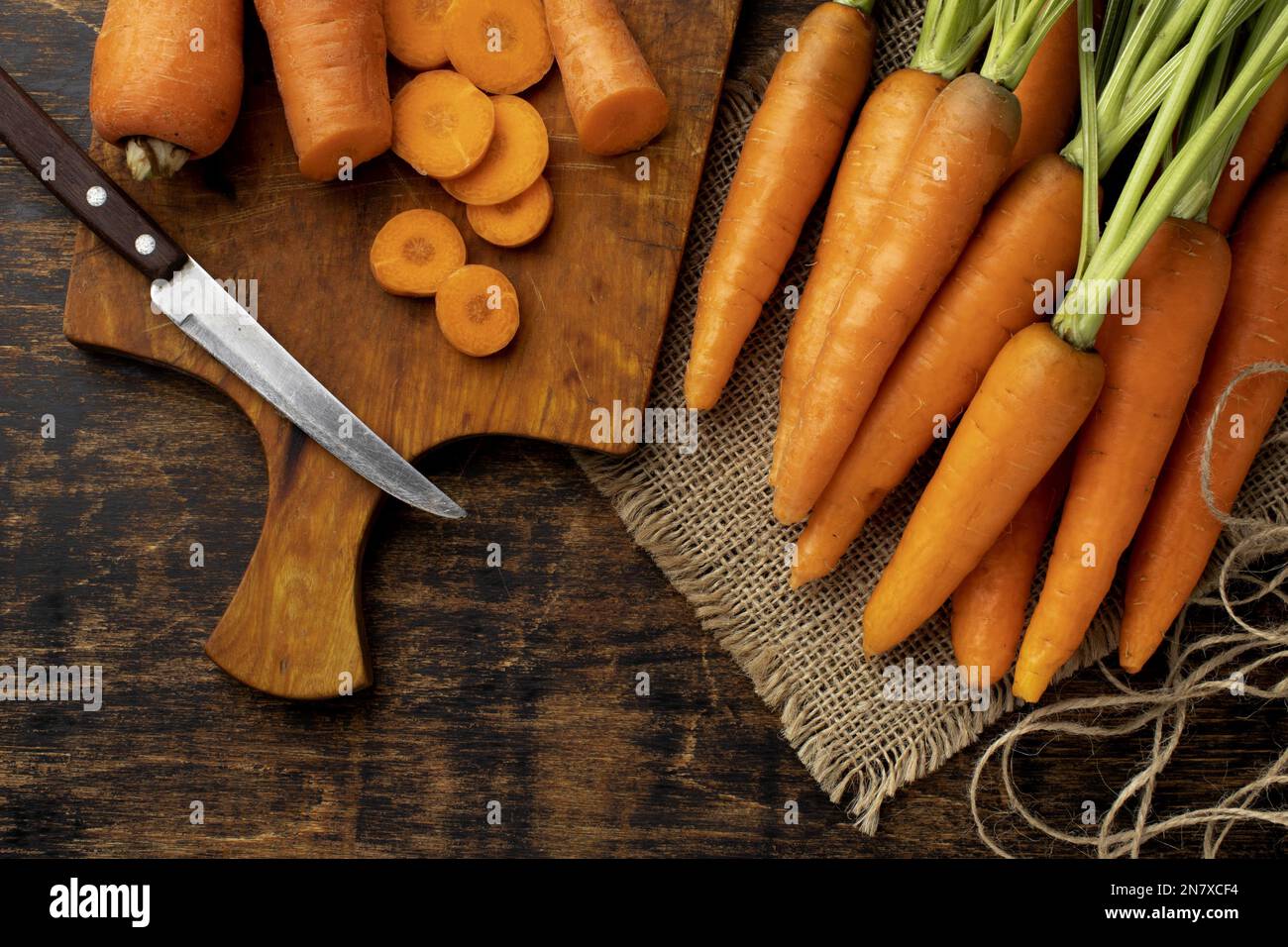 Carrot arrangement hi-res stock photography and images - Alamy