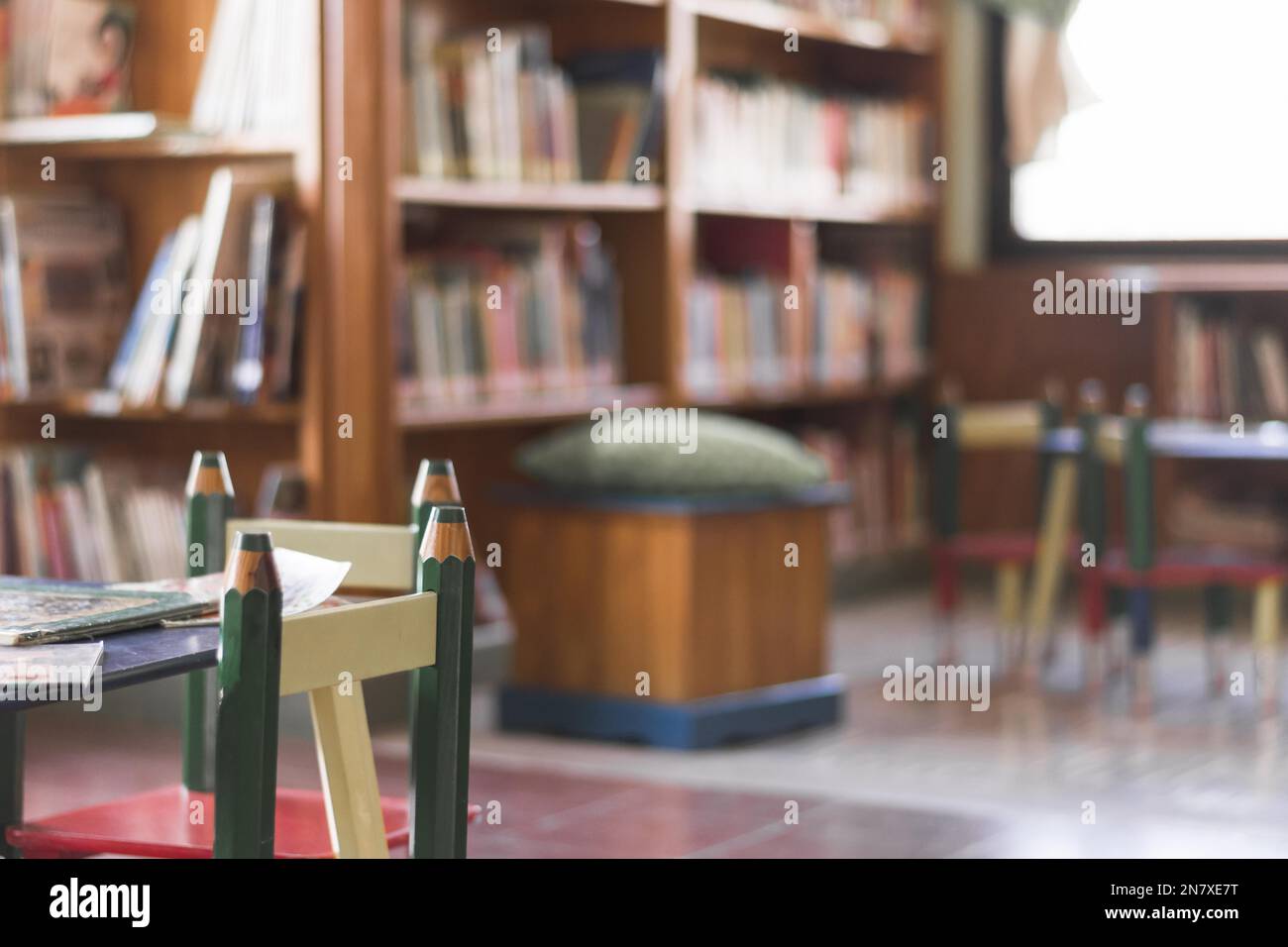 Child library desk hi-res stock photography and images - Alamy