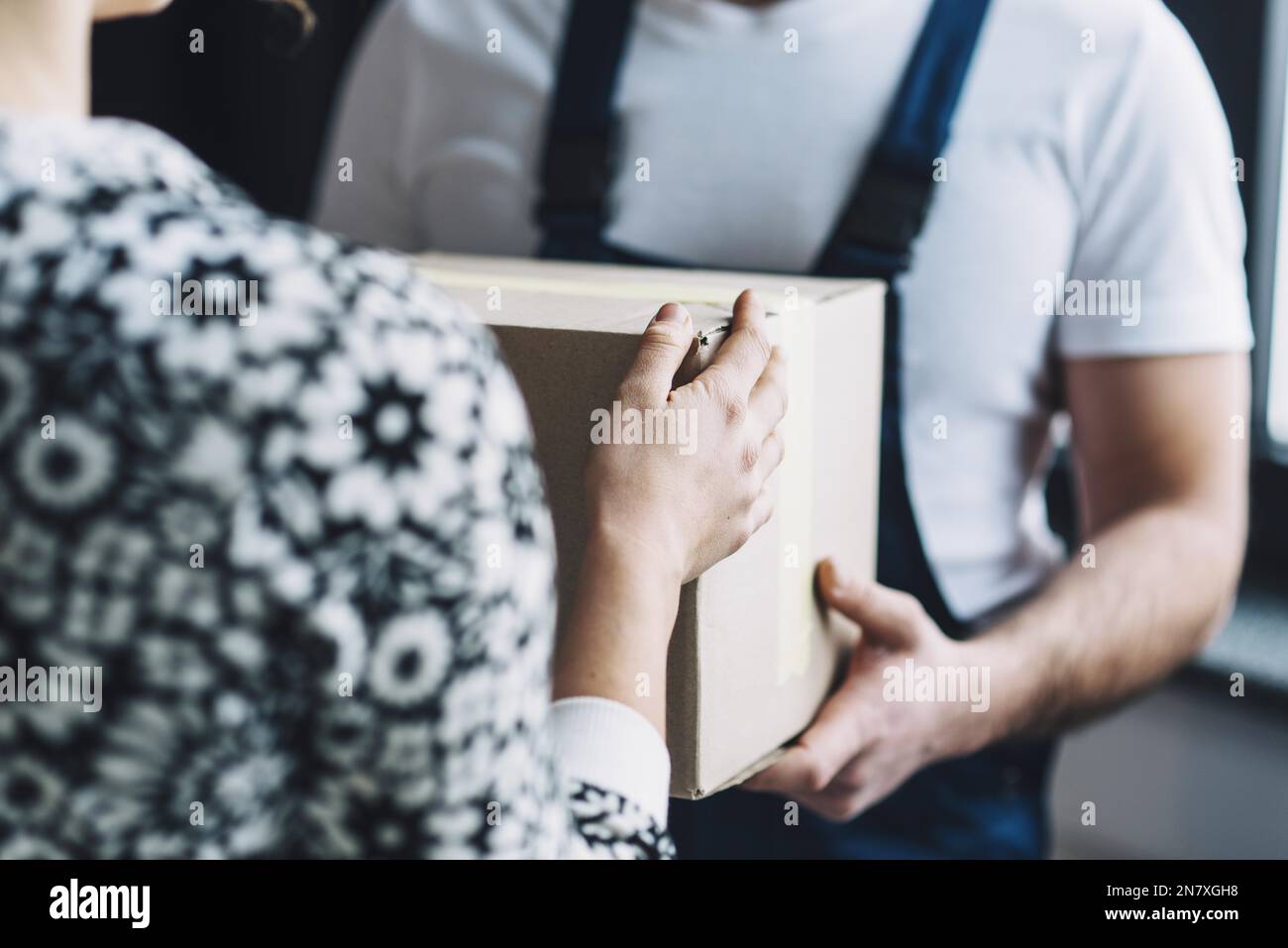 Receiving package hi-res stock photography and images - Alamy