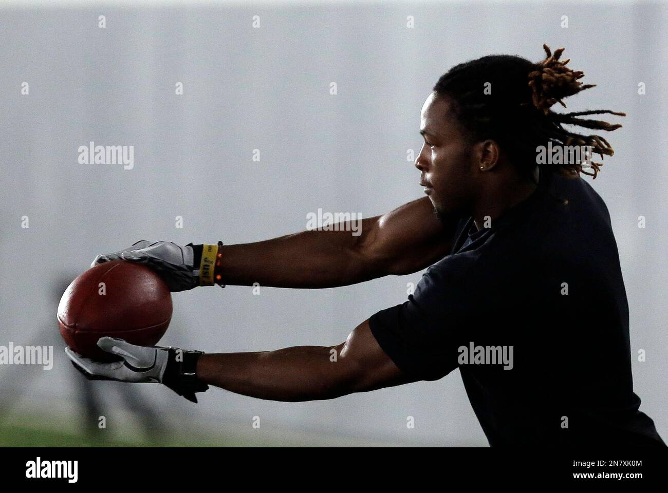 Former Oregon State wide receiver Markus Wheaton pulls in a pass during ...