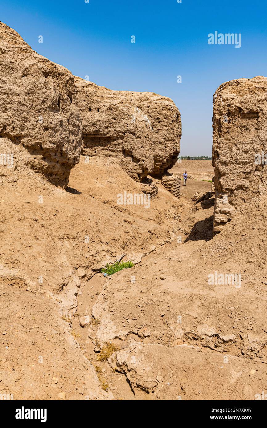 Sumerian ruins hi-res stock photography and images - Alamy