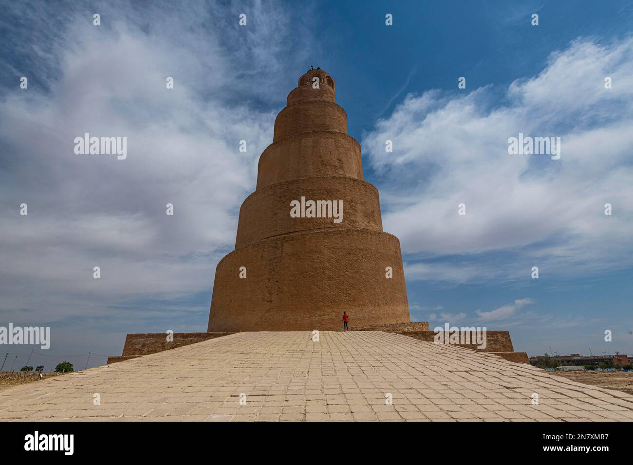 Spiral minaret of the Great Mosque of Samarra, Unesco site, Samarra ...