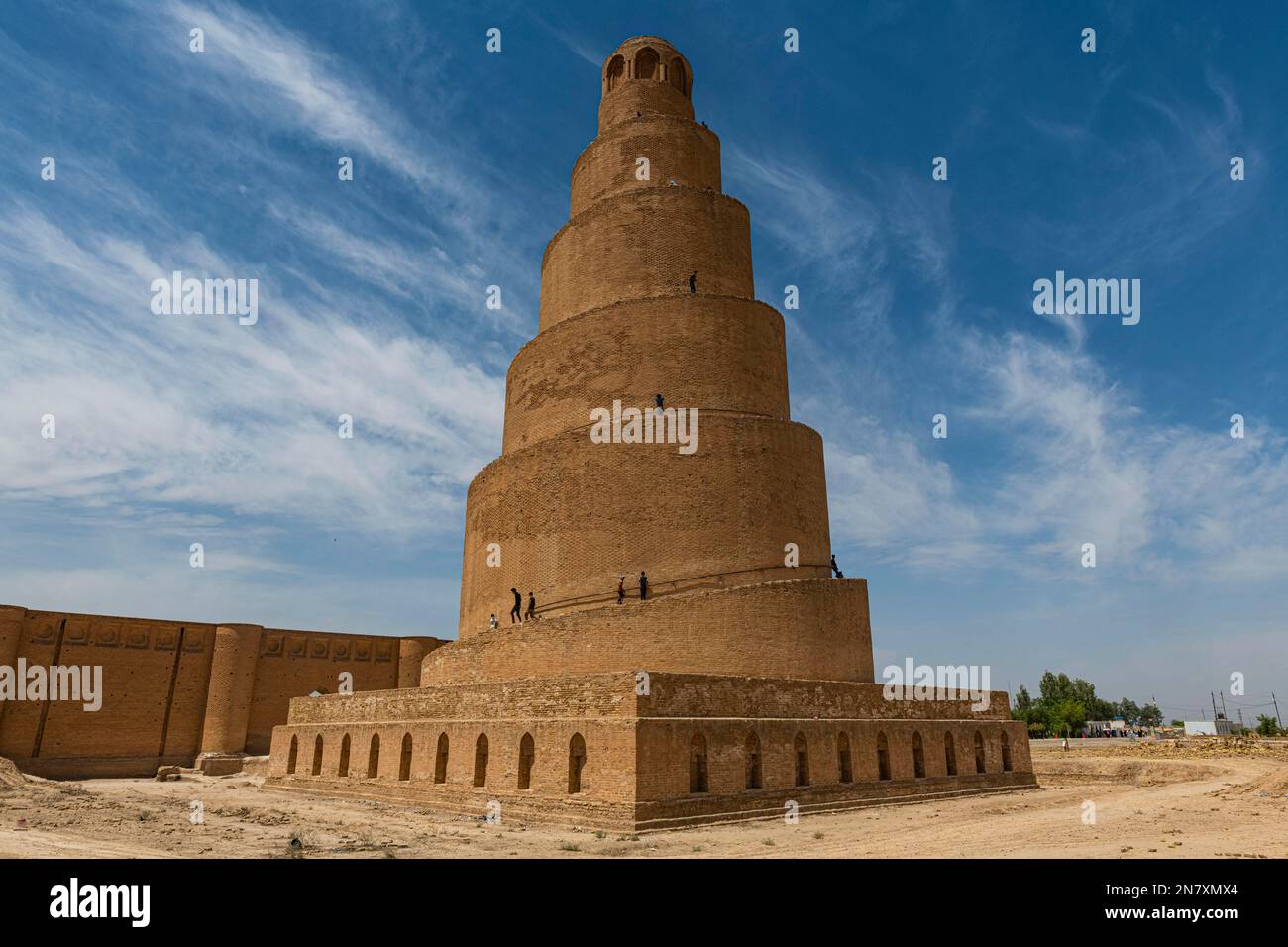 Spiral minaret of the Great Mosque of Samarra, Unesco site, Samarra ...