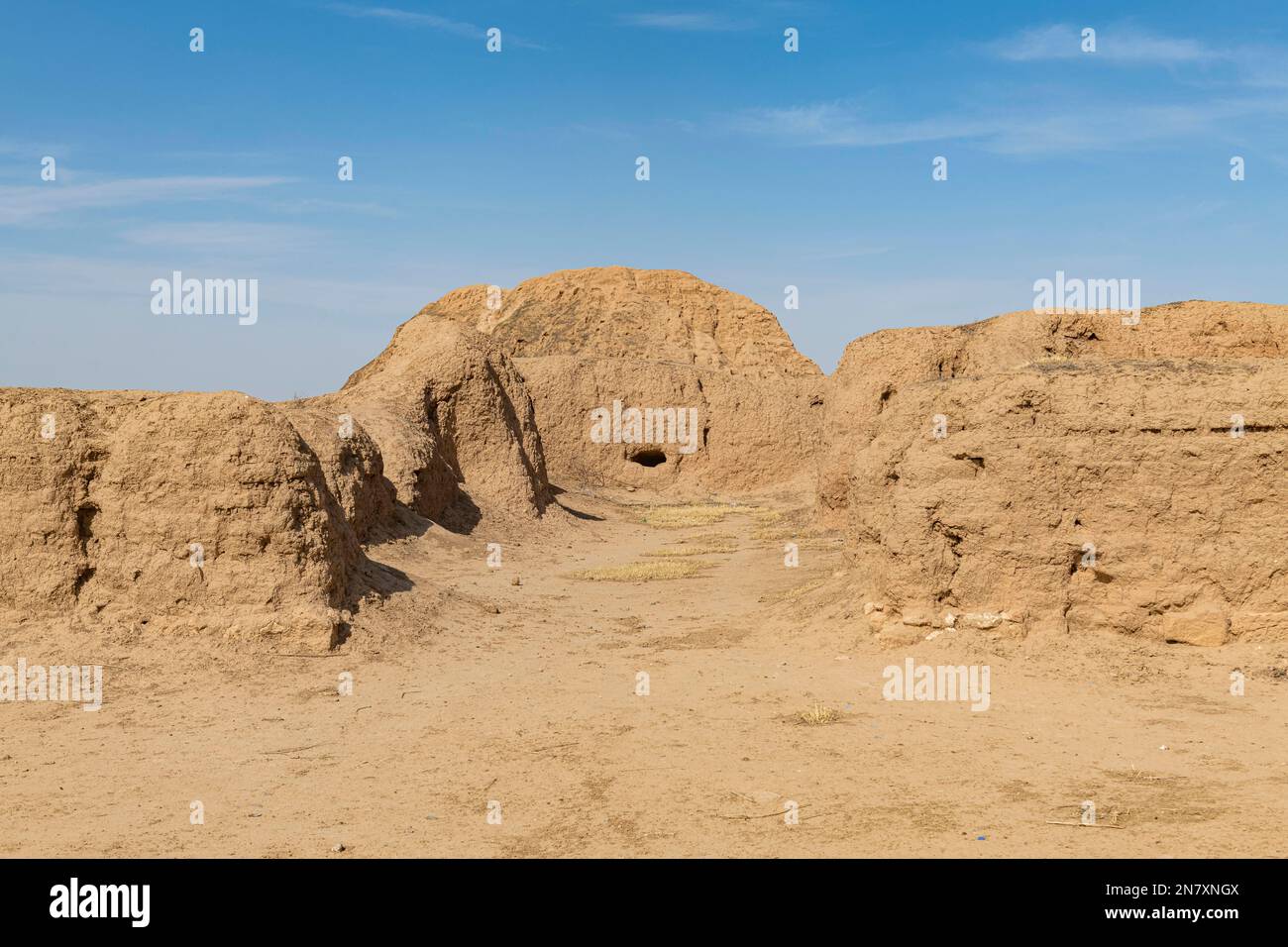 Ziggurat assur hi-res stock photography and images - Alamy