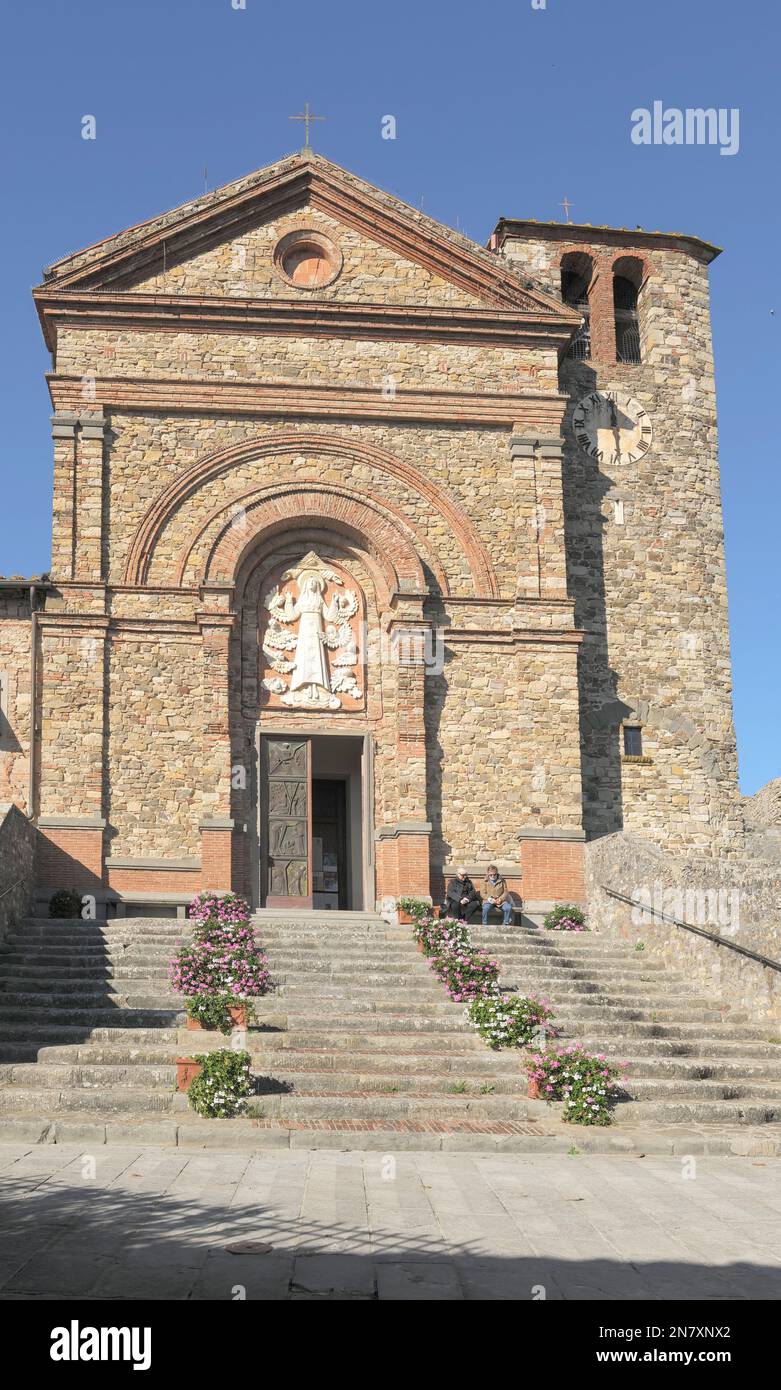 Chianti road and village, italy Stock Photo - Alamy