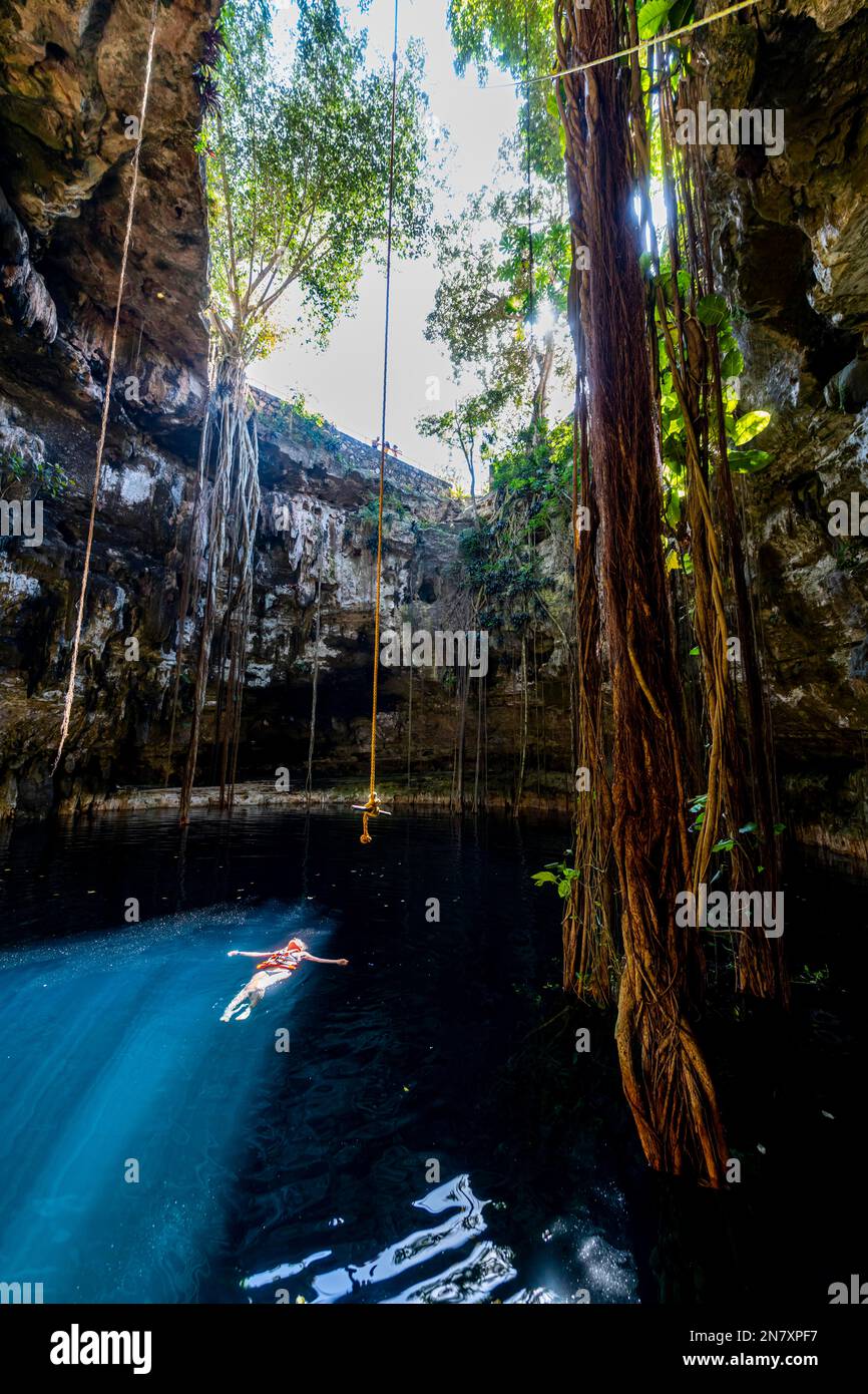 Cenote Oxman, Valladolid, Yucatan, Mexico Stock Photo - Alamy