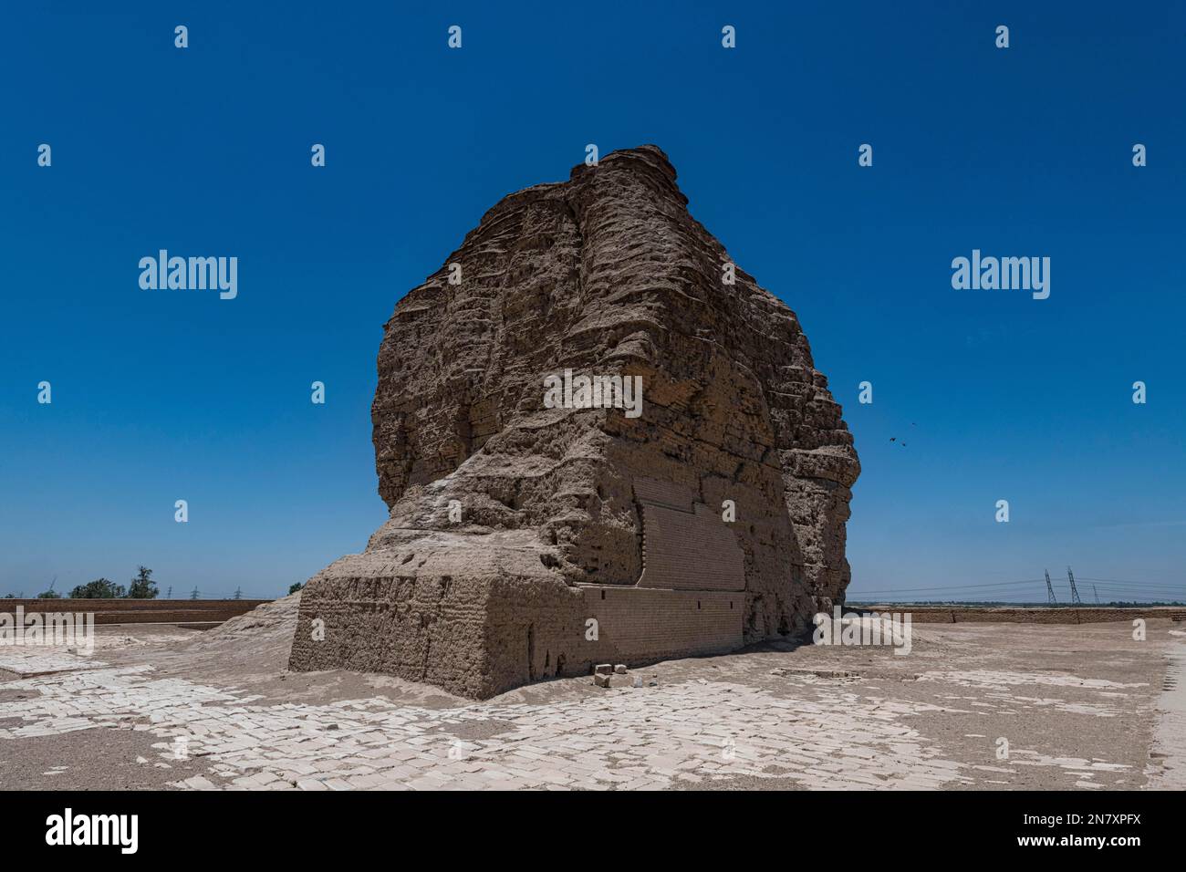 Ziggurat of Dur-Kurigalzu, Iraq Stock Photo - Alamy
