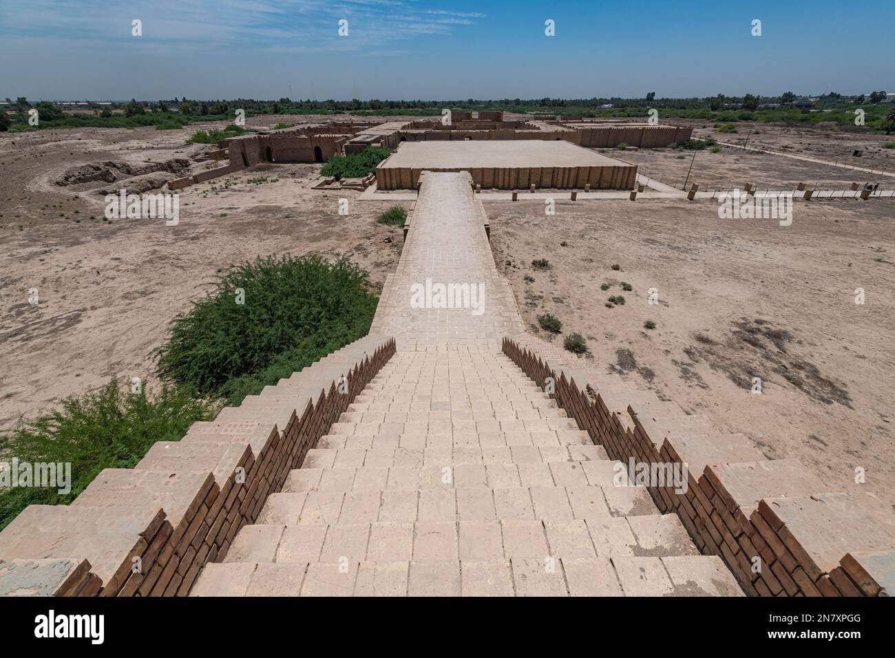 Ziggurat of Dur-Kurigalzu, Iraq Stock Photo - Alamy