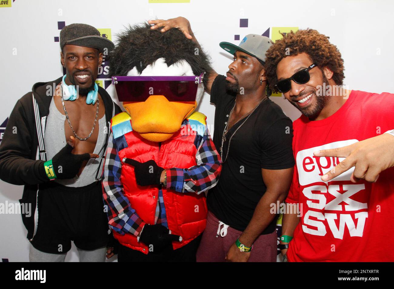 Watch The Duck pose backstage at the mtvU Woodie Awards on Thursday ...