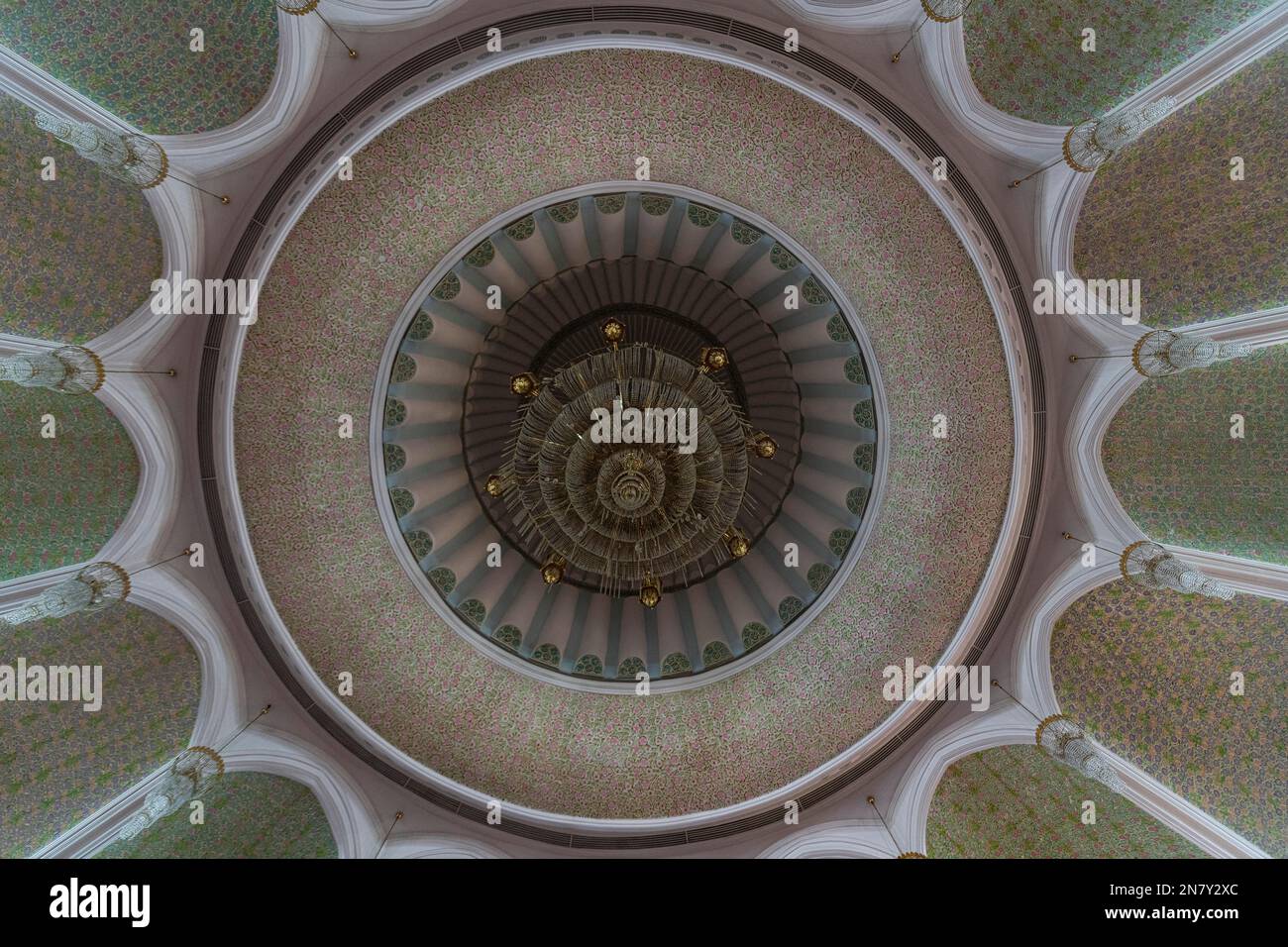 Sufi Shrine of Shaykh Maruf Karkhi, Baghdad, Iraq Stock Photo - Alamy