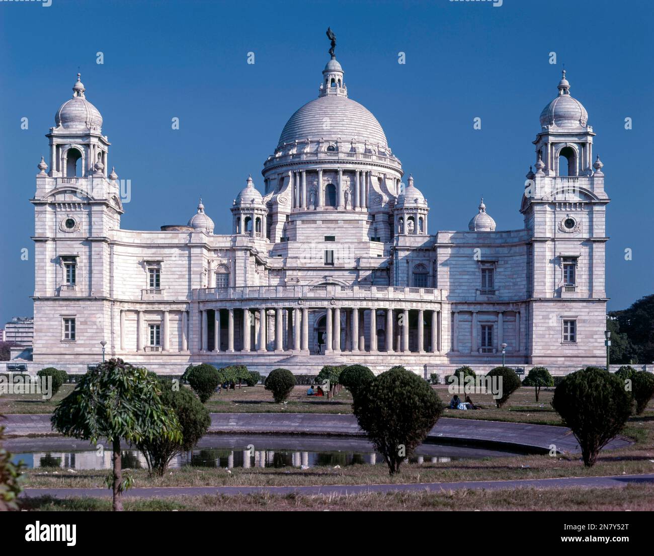 The Victoria Memorial is a large marble building in Kolkata, dedicated ...