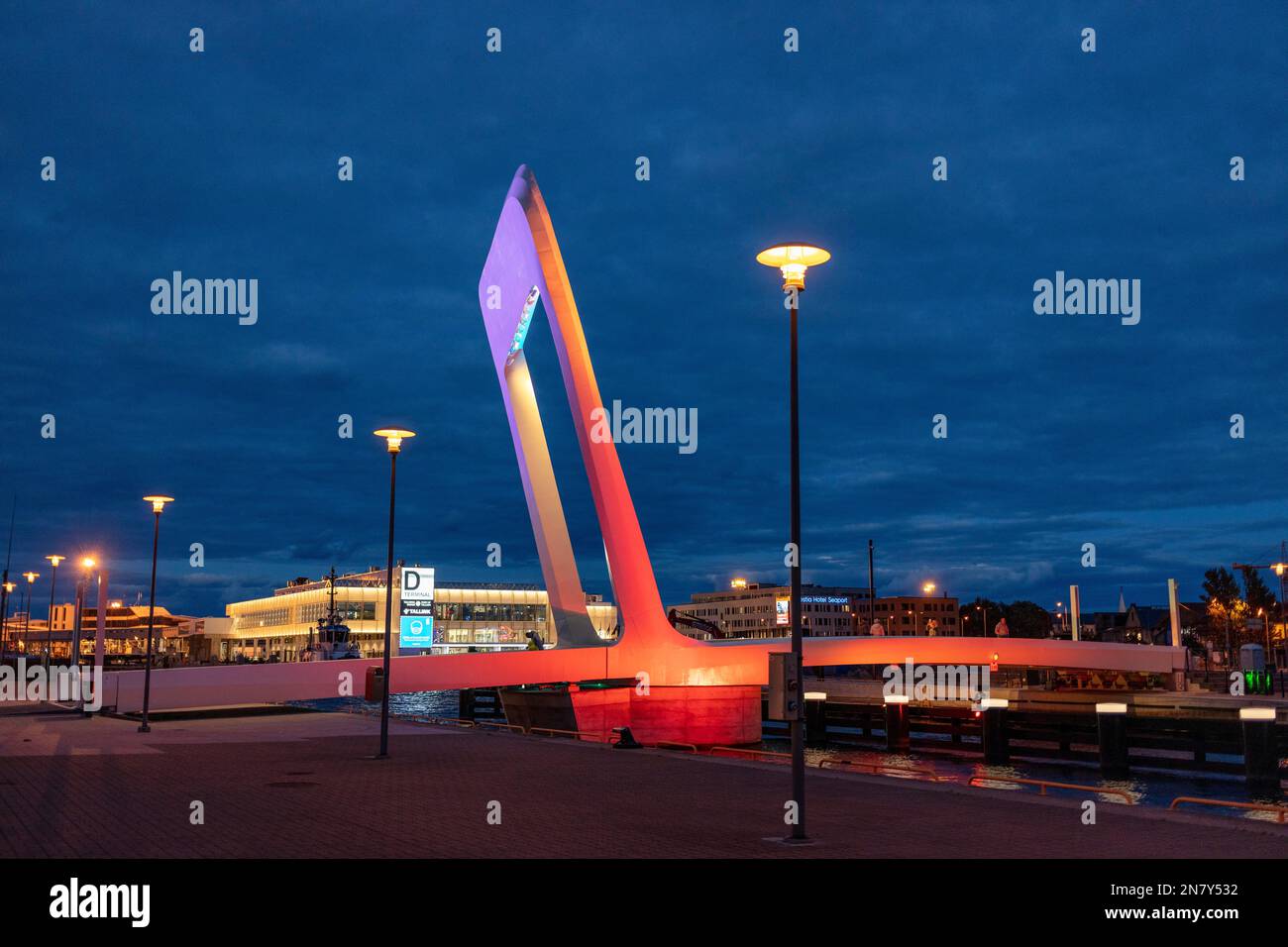 New movable pedestrian bridge over the Admiral Basin, connecting ferry ...