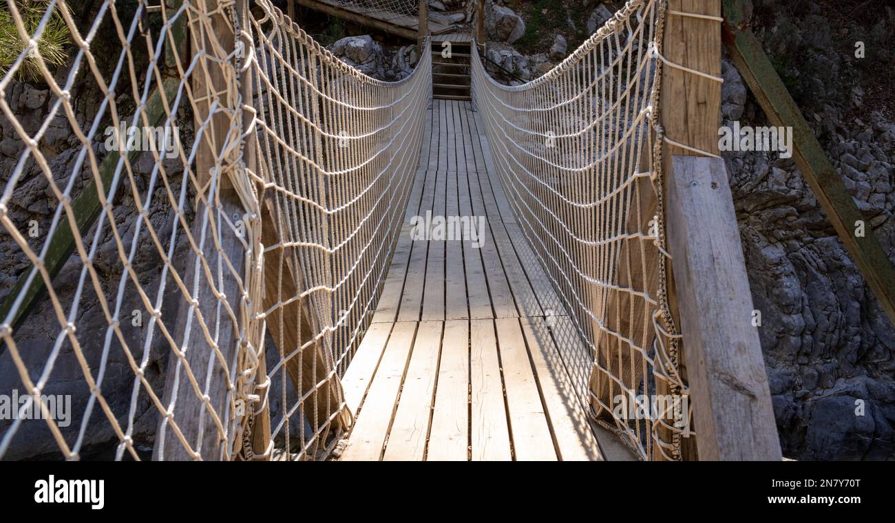 Rope suspension bridge hi-res stock photography and images - Alamy