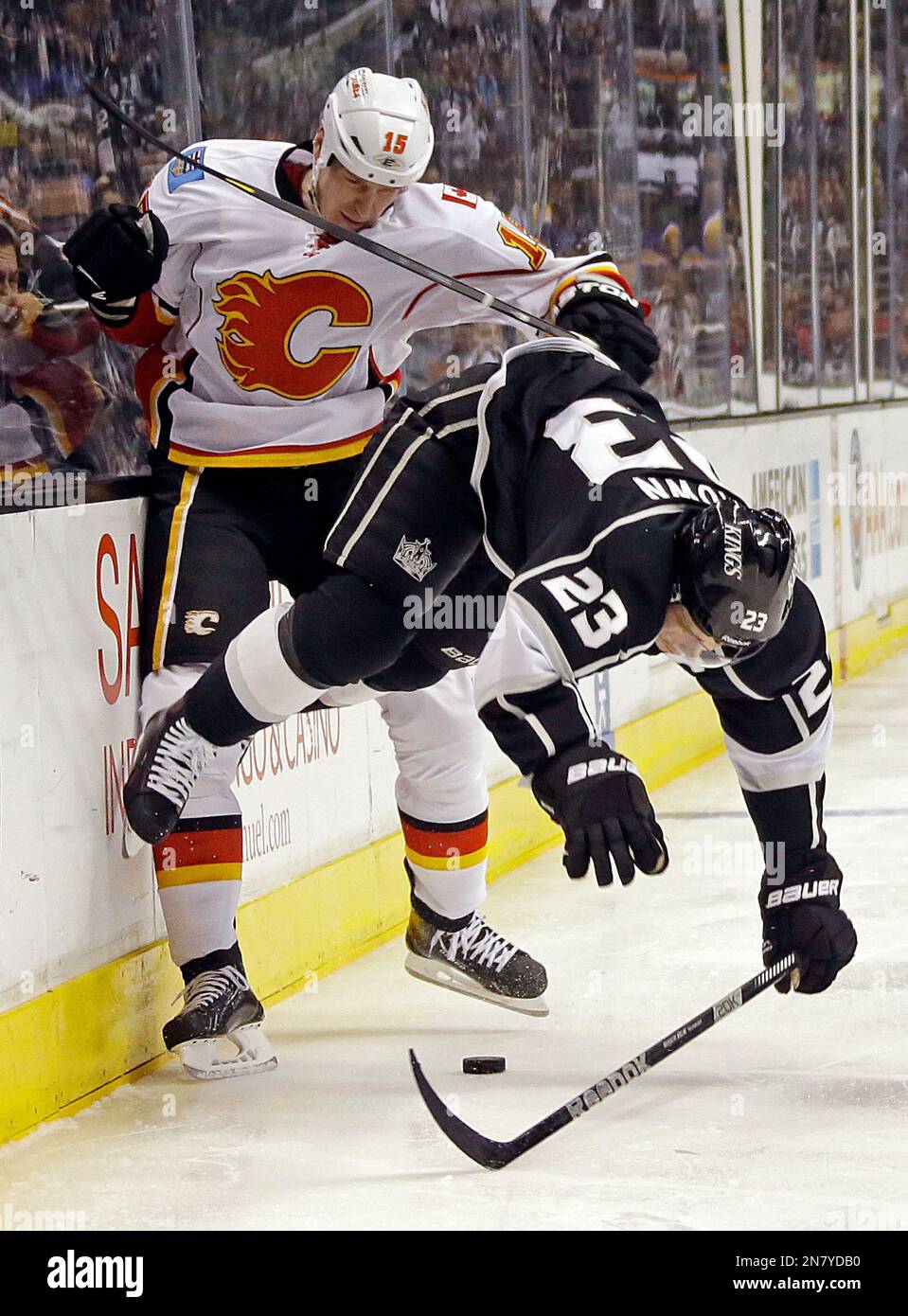 Los Angeles Kings right winger Dustin Brown (23) and Calgary Flames ...