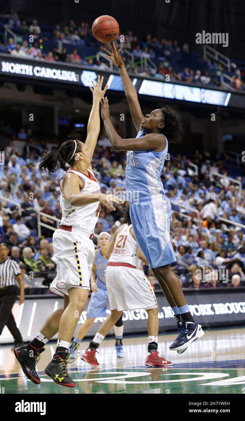 North Carolina's Waltiea Rolle (32) shoots over Maryland's Malina ...