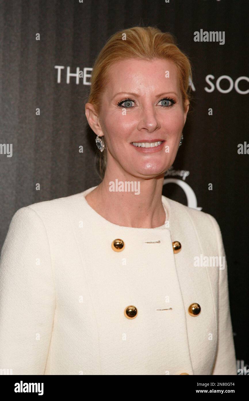 Television personality Sandra Lee attends a screening of "Oz The Great ...