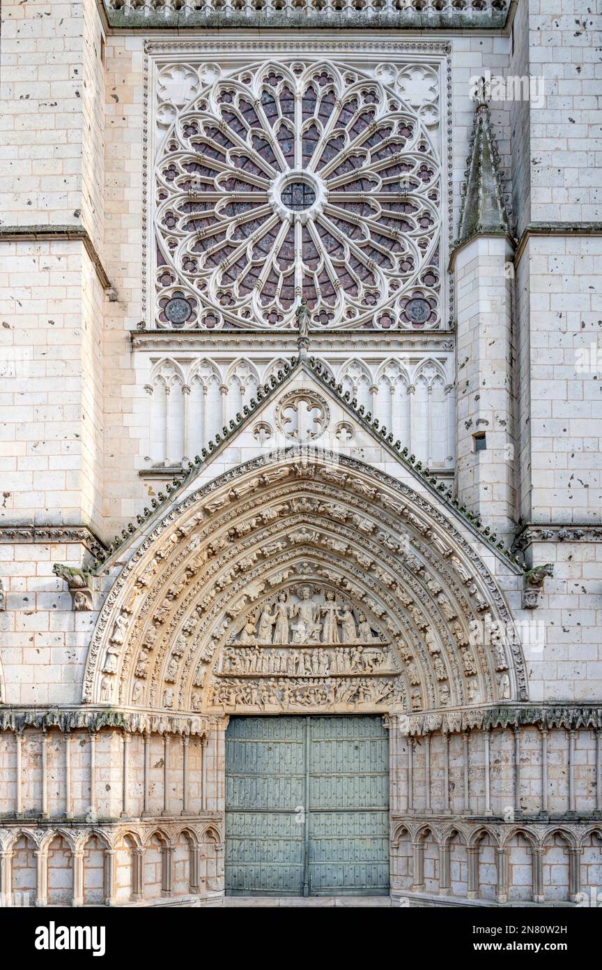 The early Gothic portal of the Cathedral of Sainte-Pierre in Poitiers ...