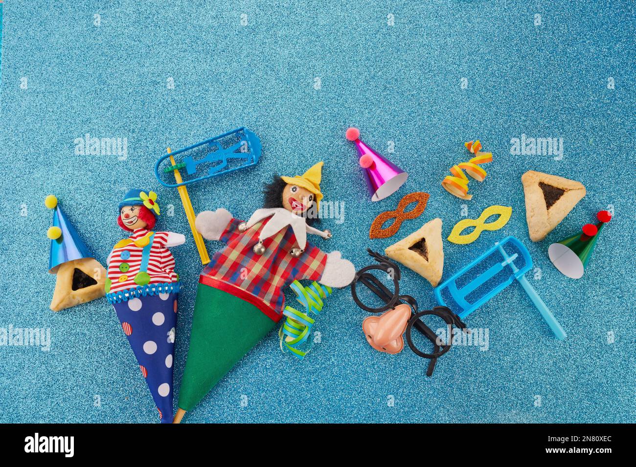 Purim celebration concept. Jewish carnival background. hamantaschen or ...