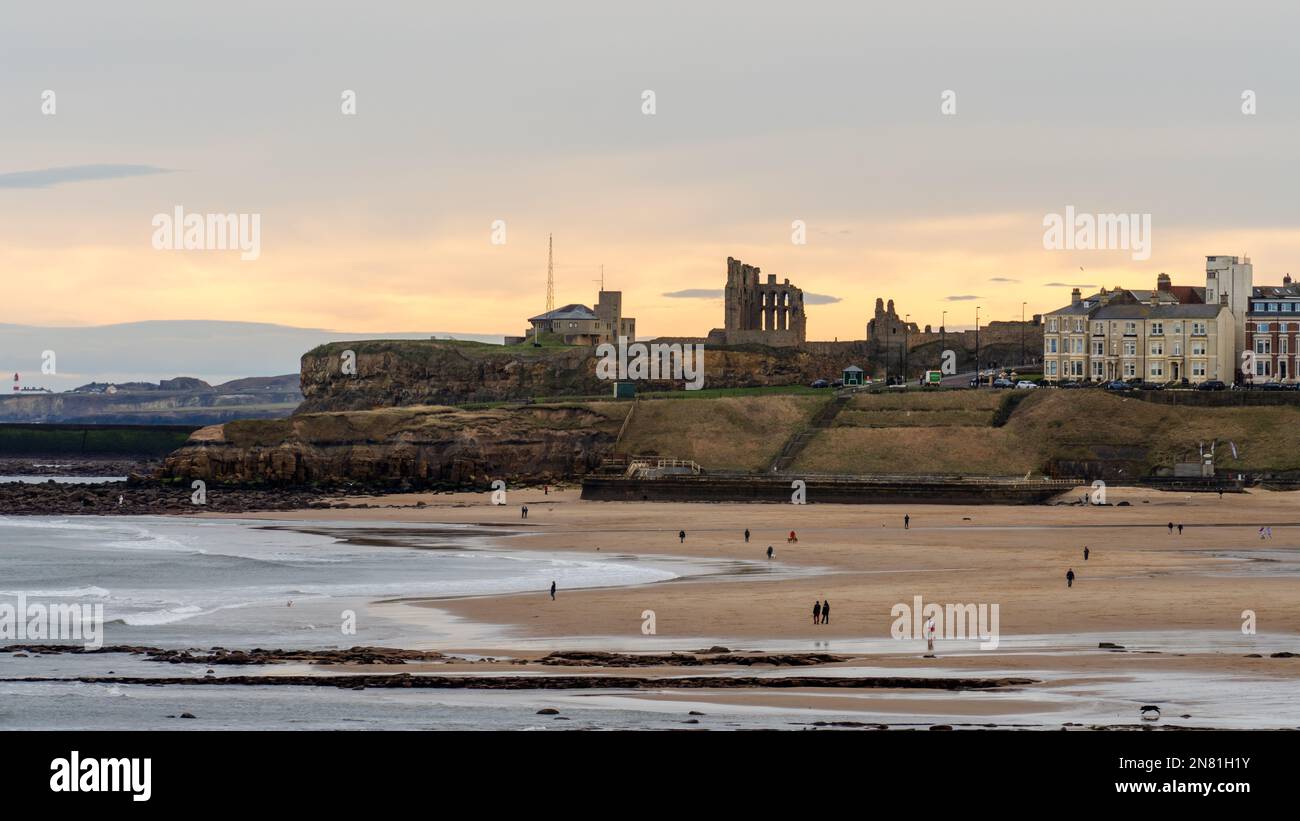 Scenic view of Longsands beach, looking towards Tynemouth Priory and ...