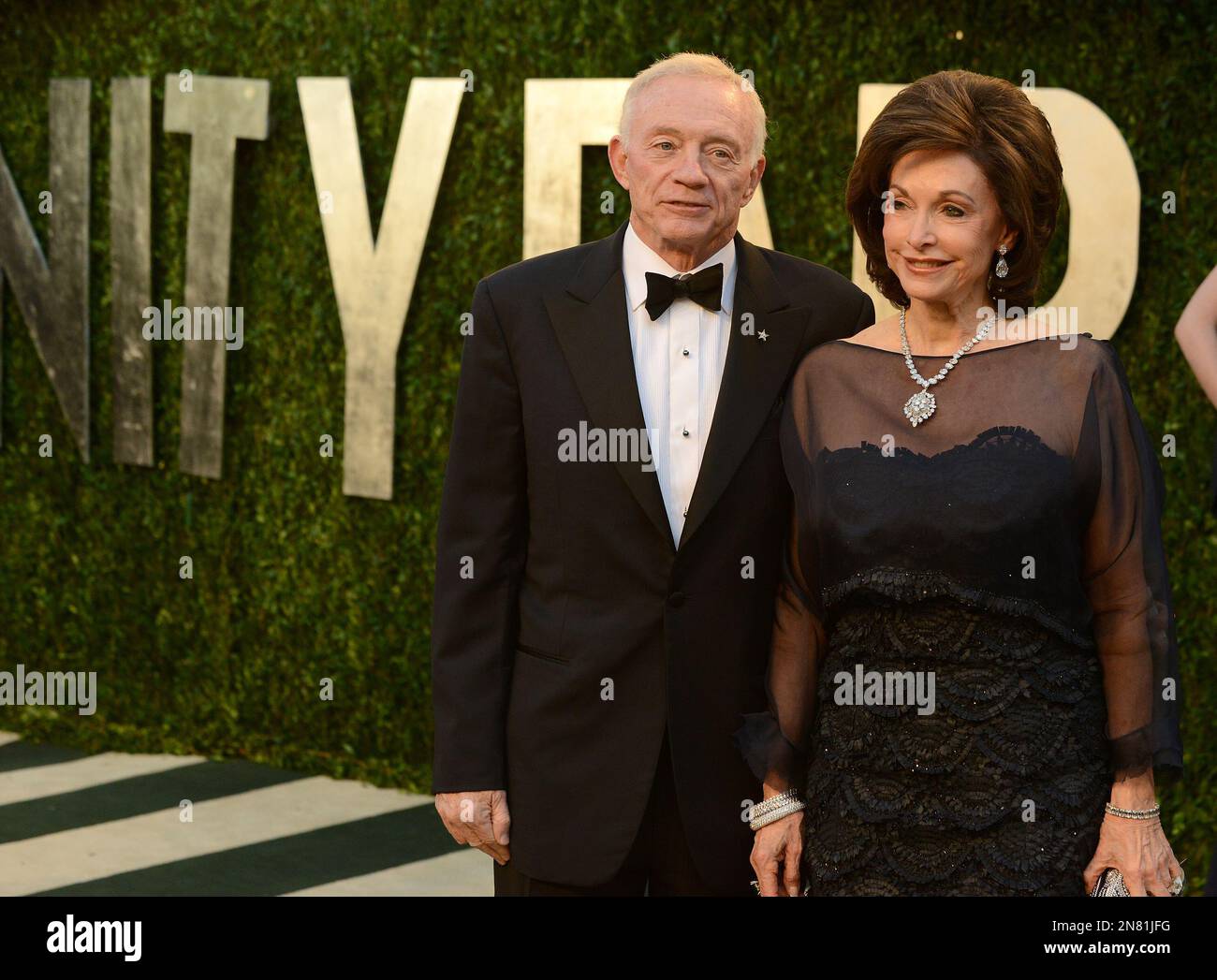From left, owner of the Dallas Cowboys Jerry Jones and wife Gene Jones ...