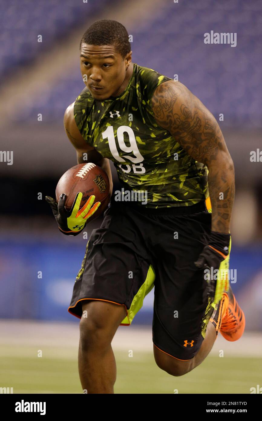 Oklahoma defensive back Tony Jefferson runs a drill at the NFL football ...