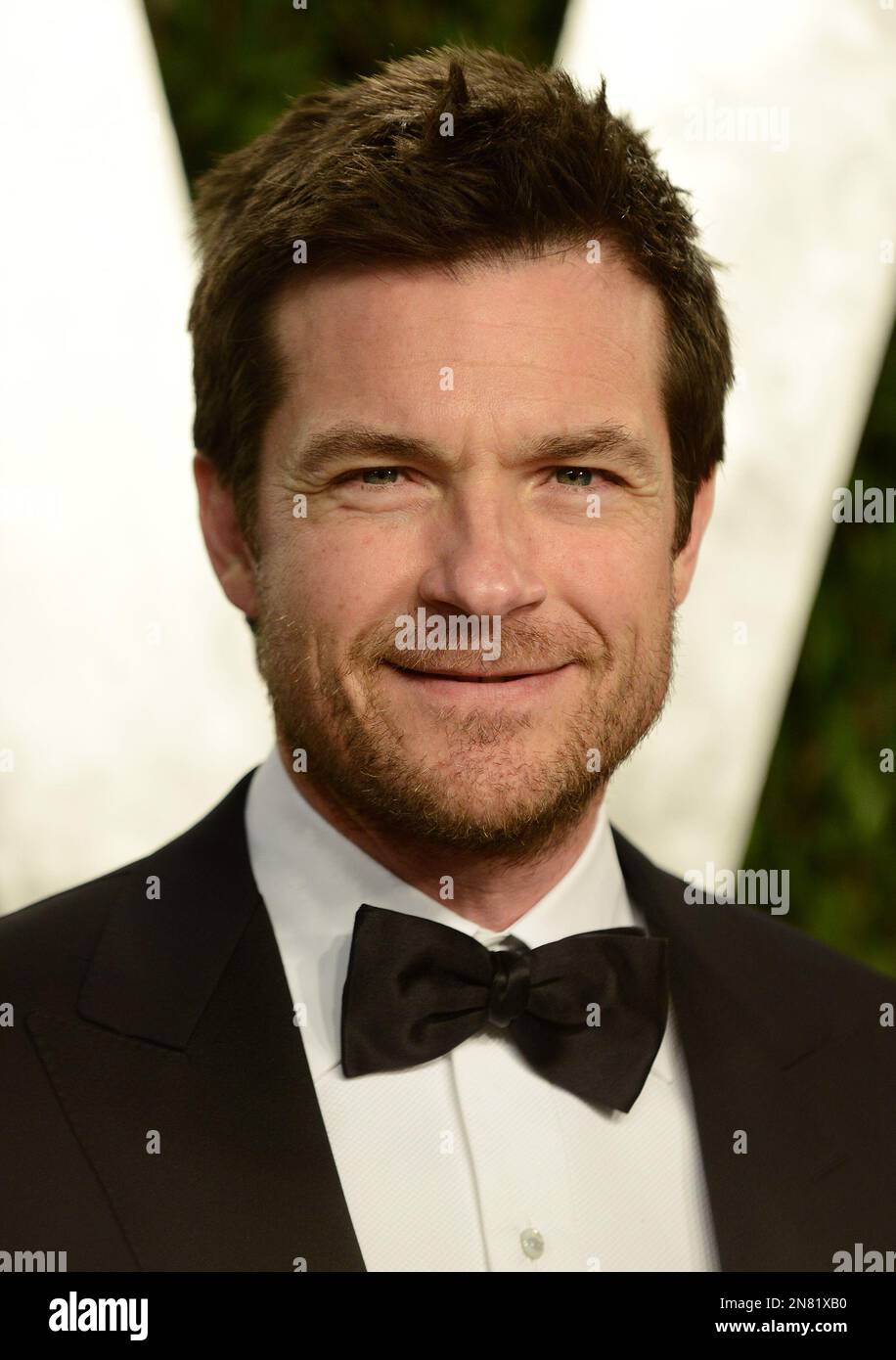 Actor Jason Bateman arrives at the 2013 Vanity Fair Oscars Viewing and ...