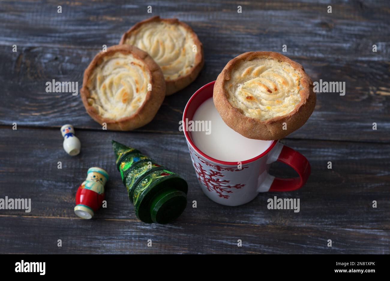 Traditional russian pies hi-res stock photography and images - Alamy