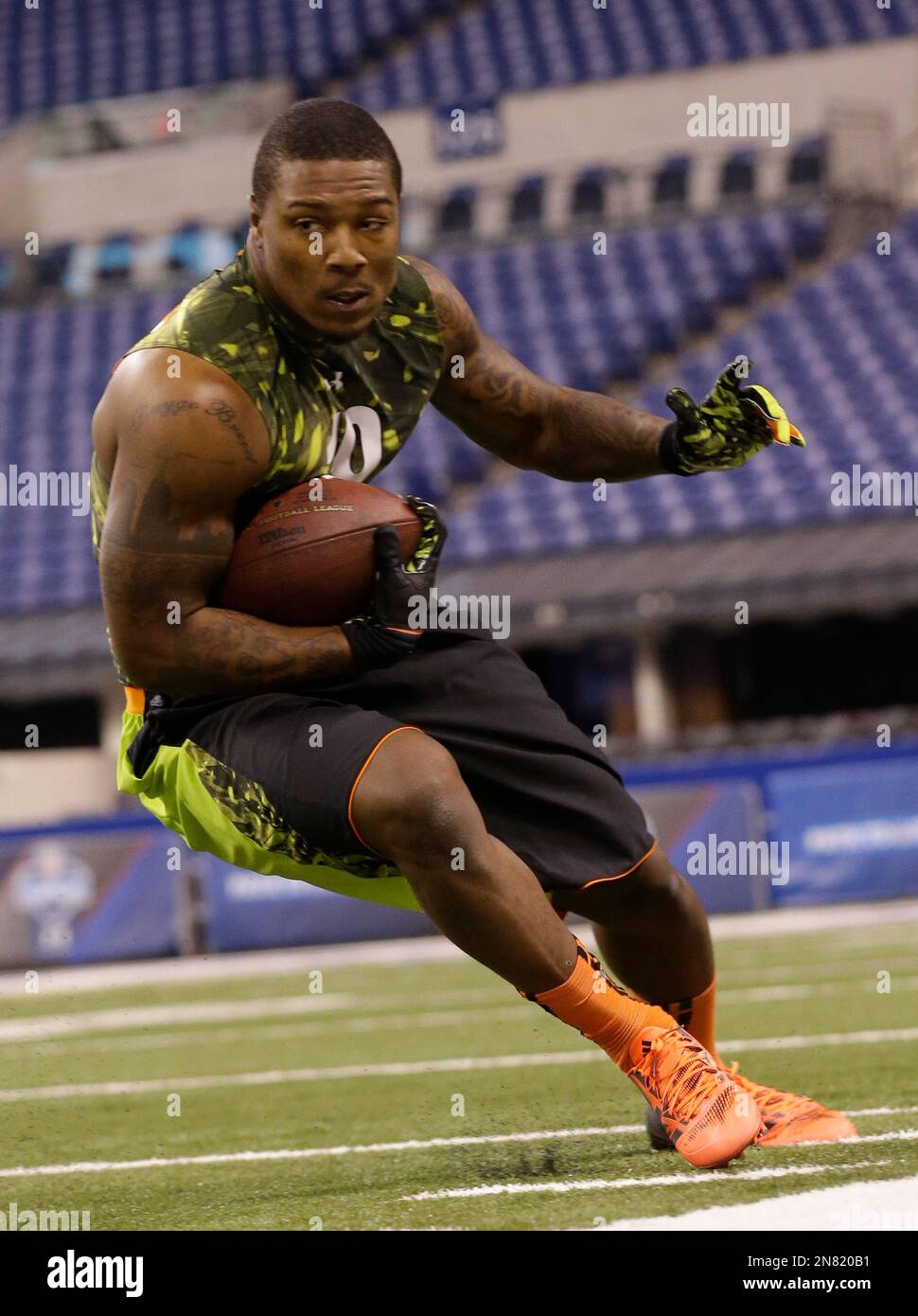 Oklahoma defensive back Tony Jefferson runs a drill during the NFL ...