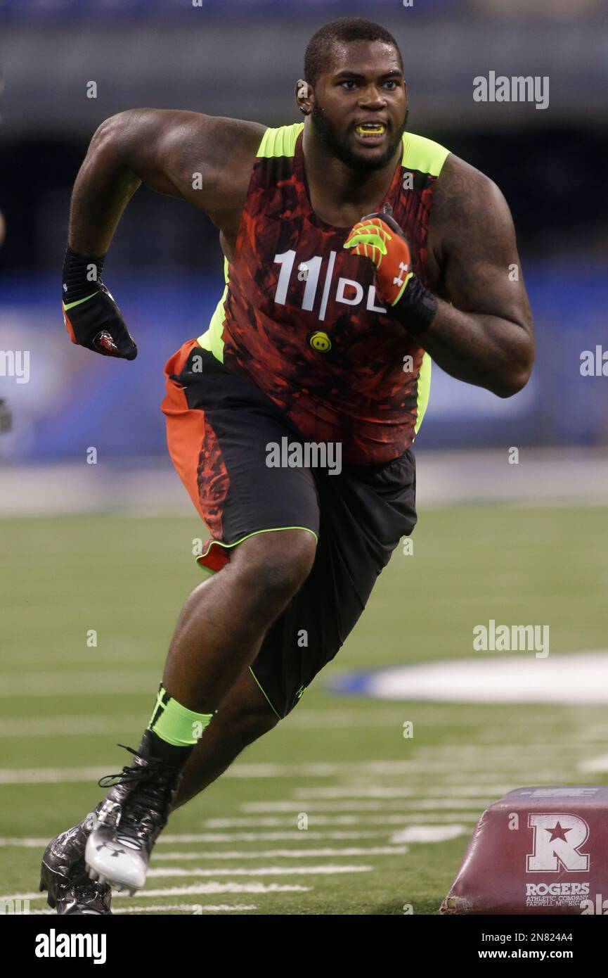 Florida defensive lineman Sharrif Floyd runs a drill during the NFL ...
