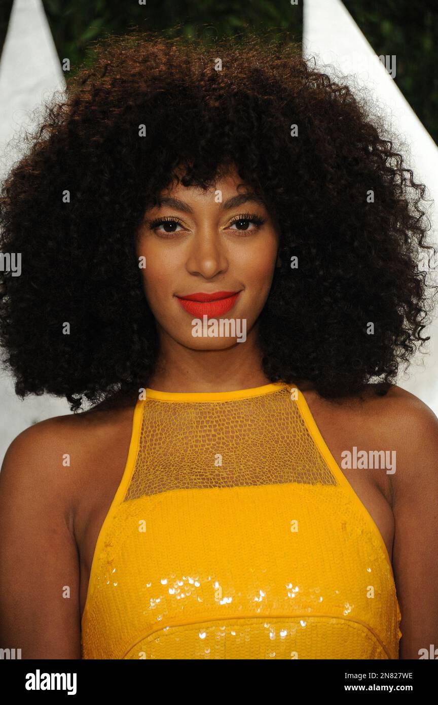 Singer Solange Knowles arrives at the 2013 Vanity Fair Oscars Viewing ...