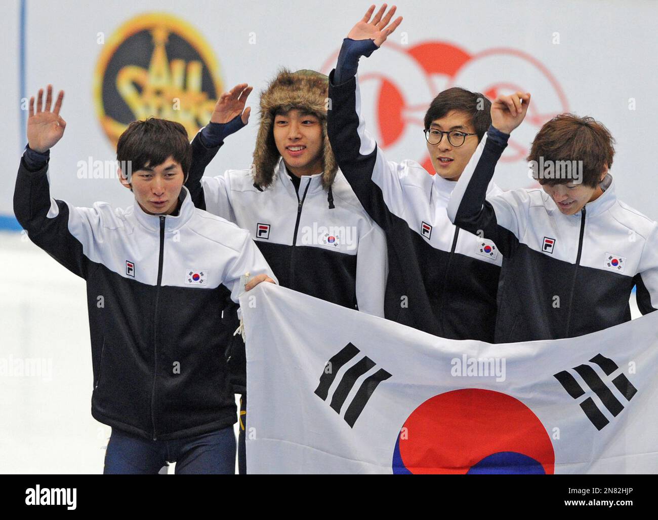 The Korean team, with Se Yeong Park, Hyo Been Lee, Jiwoong Jung and ...
