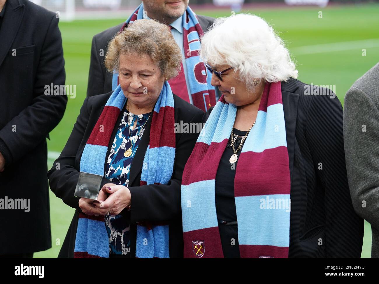 A ceremony to posthumously induct Jack Leslie into the National ...