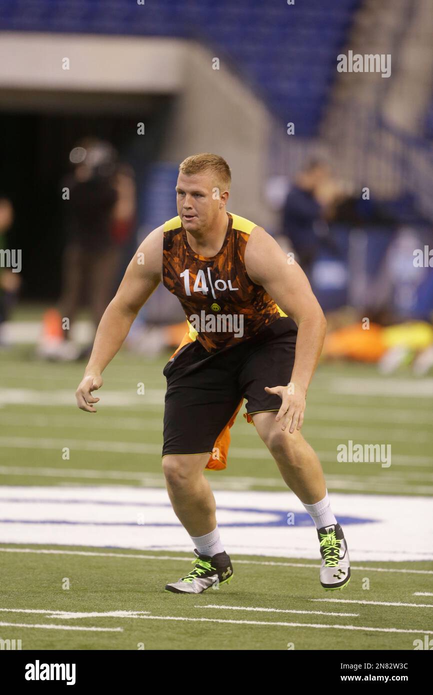 Memphis offensive lineman Jordan Devey runs a drill during the NFL ...