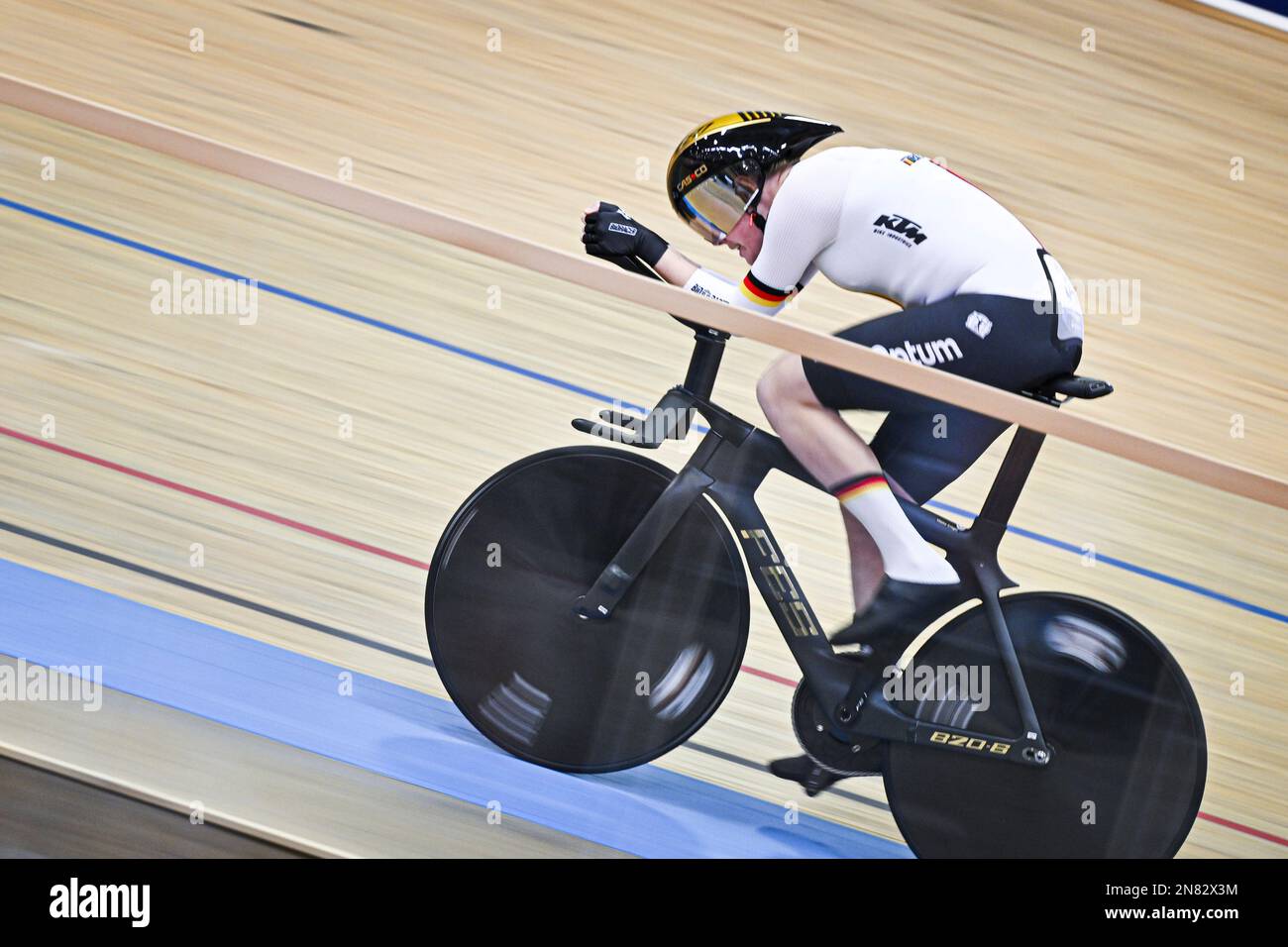 Mieke Kroeger of Germany competes during the women's individual pursuit ...