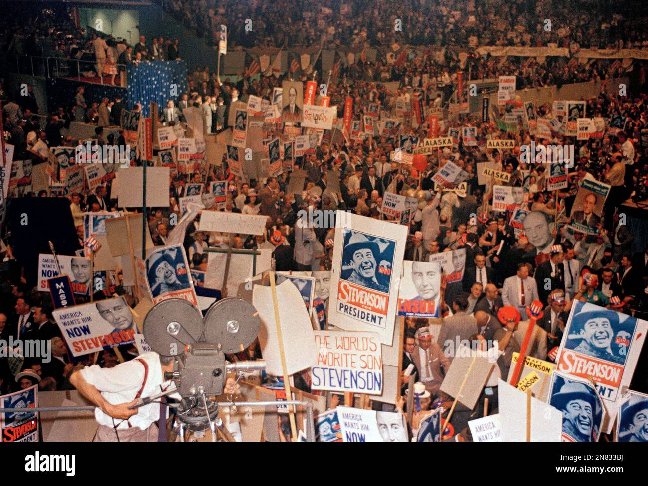 A general view of the scene on the floor of the Democratic National ...