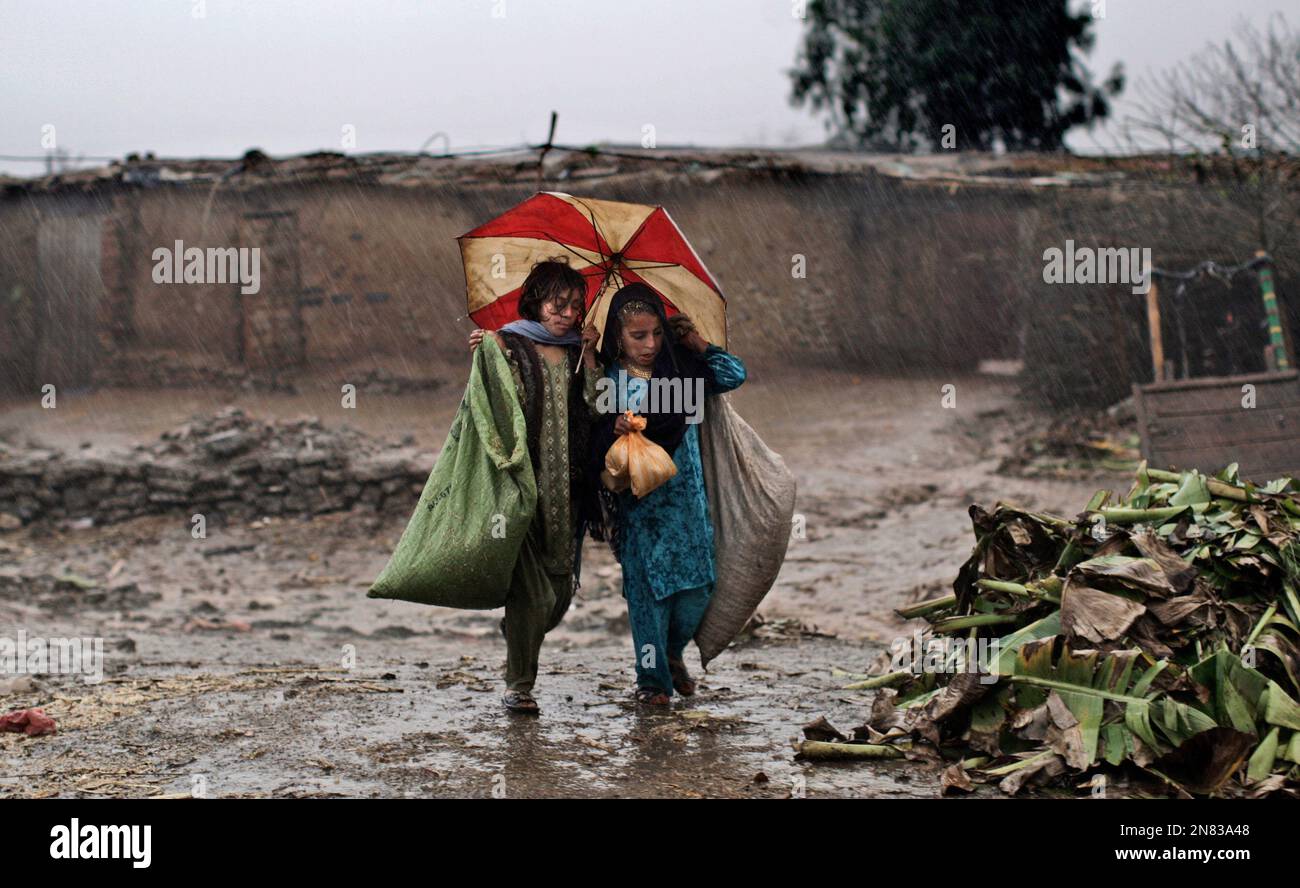 Pakistani Girls Rain