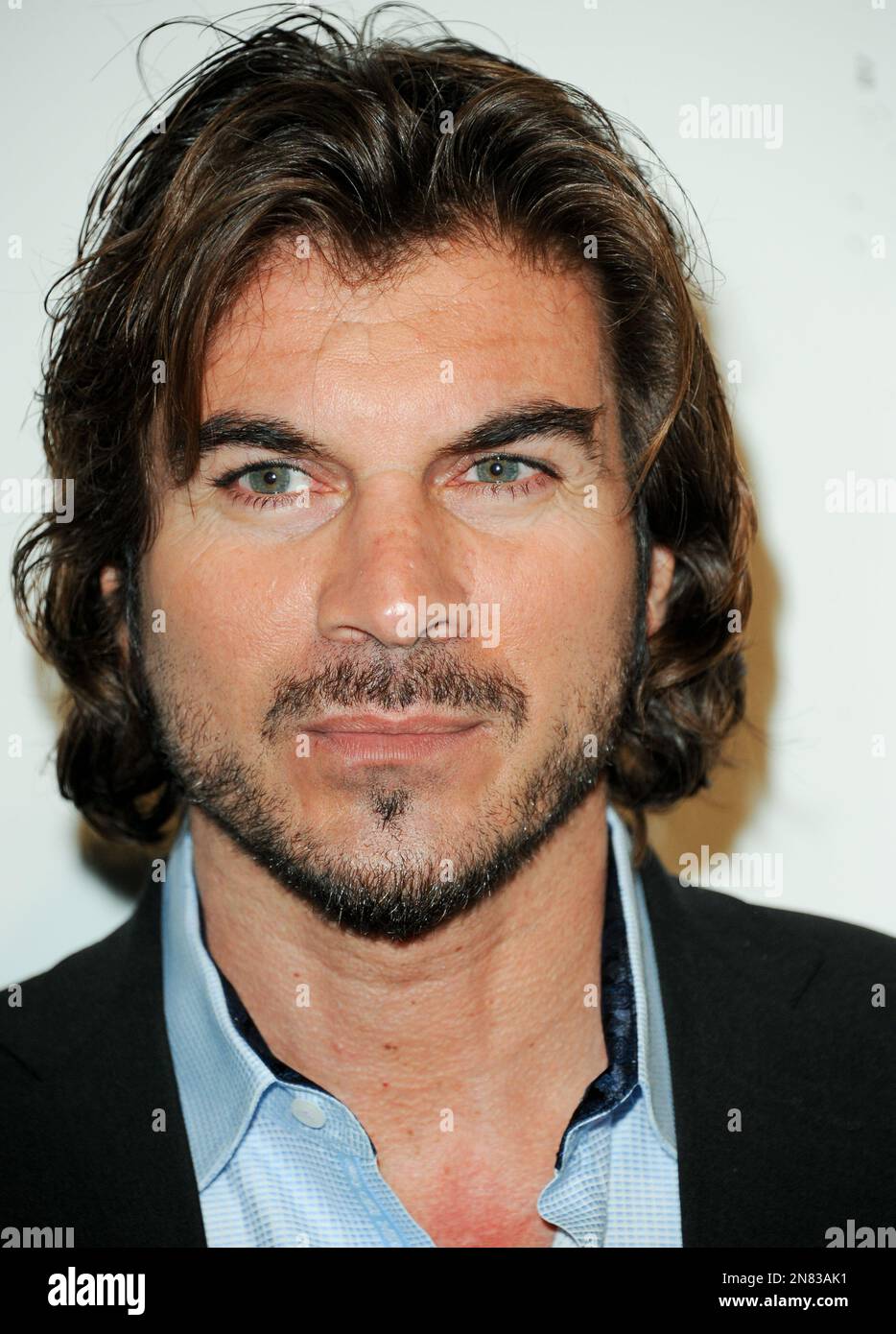 Victor Alfieri arrives at The Art of Elysium's 6th Annual "Pieces of ...