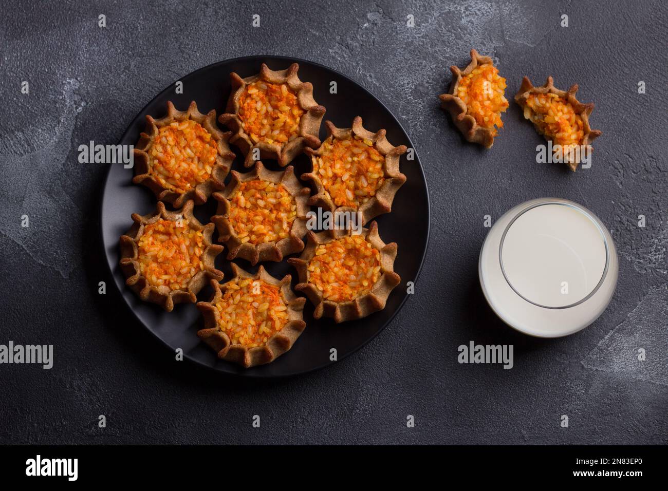 Traditional karelian, finnish, russian mini pies "kalitki" or "koliadki ...