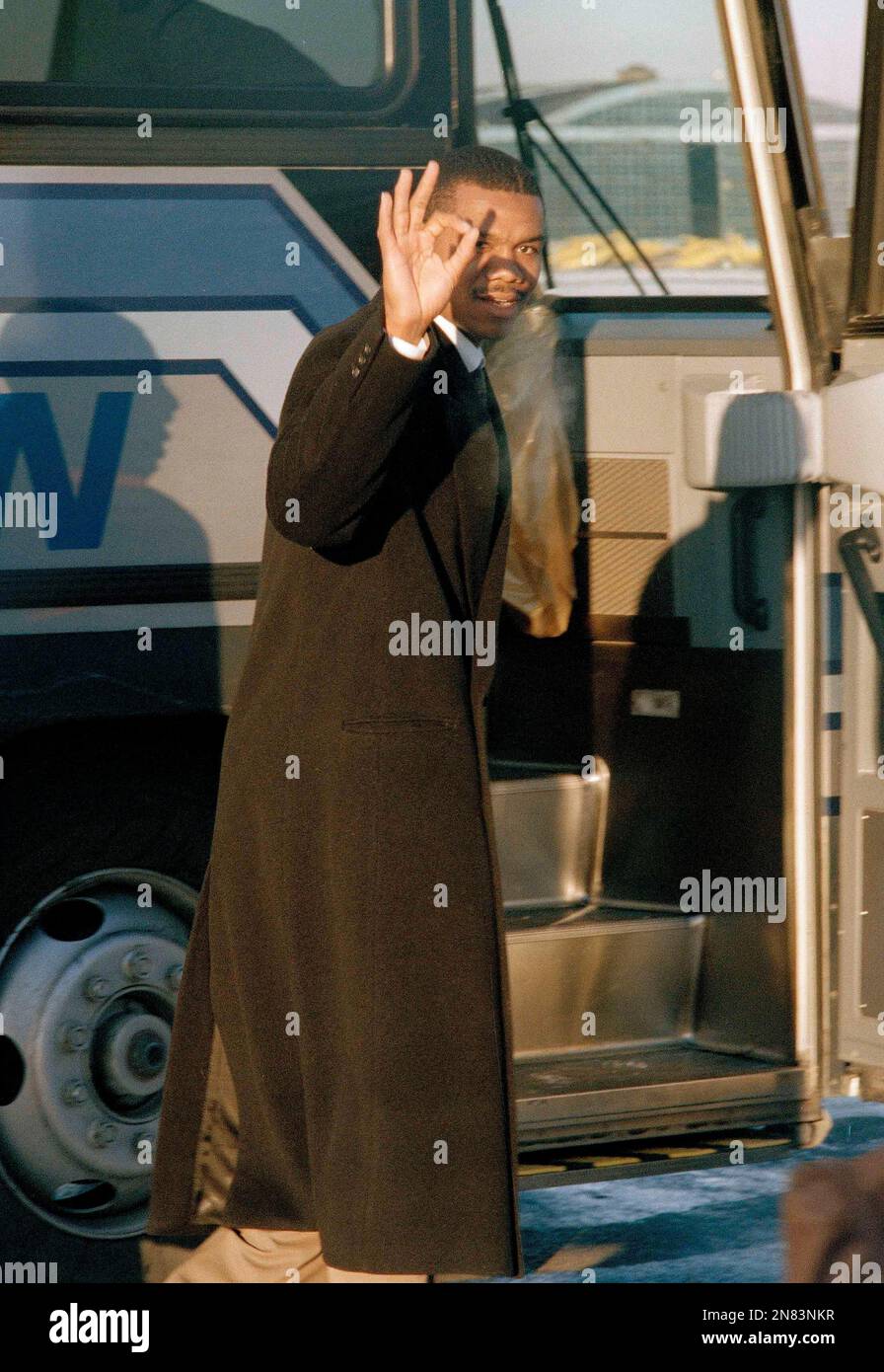 Philadelphia Eagles quarterback Randall Cunningham gives the OK sign ...