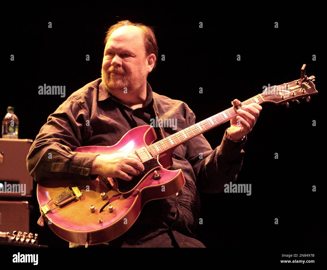 Andy Reiss performs with Western swing ensemble The Time Jumpers at the ...