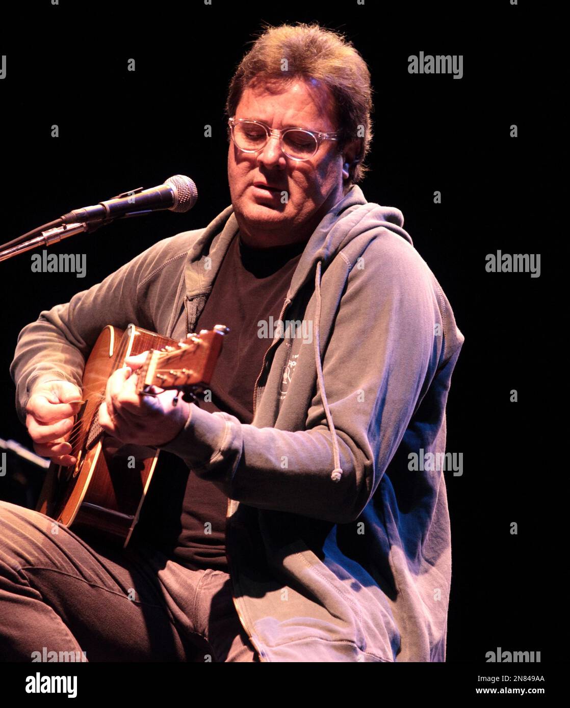 Country music artist Vince Gill performs with Western swing ensemble ...