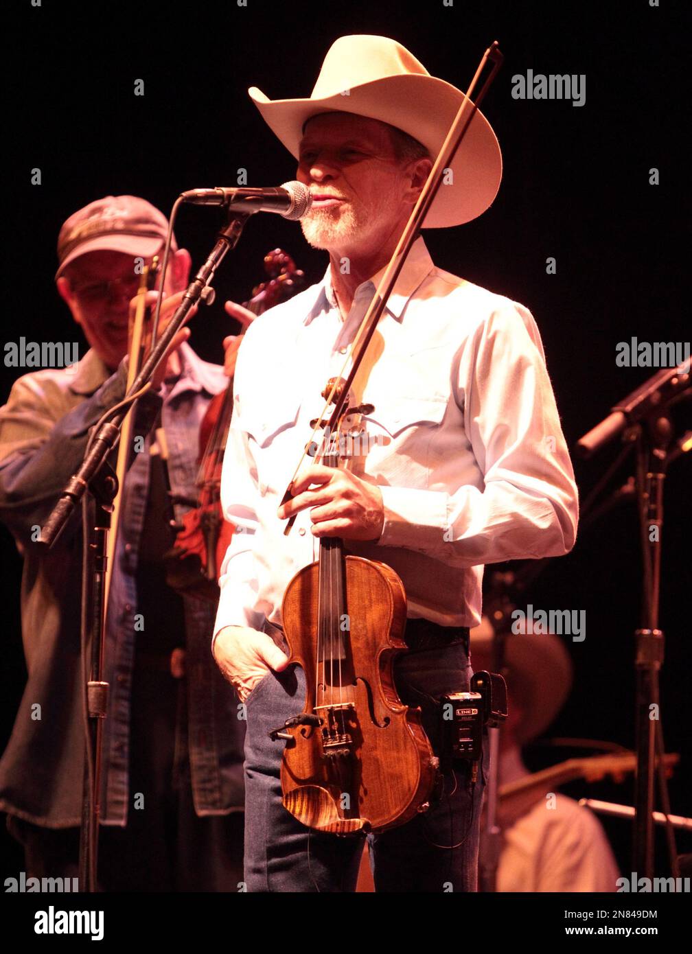"Ranger Doug" Green performs with Western swing ensemble The Time ...