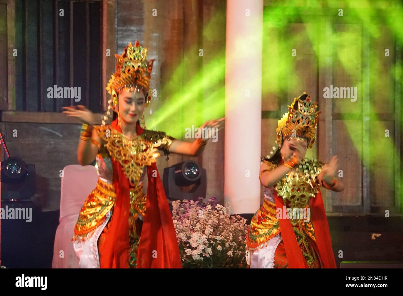 Indonesian perform kenyo dance. Kenyo dance is one of Indonesian traditional dance Stock Photo ...